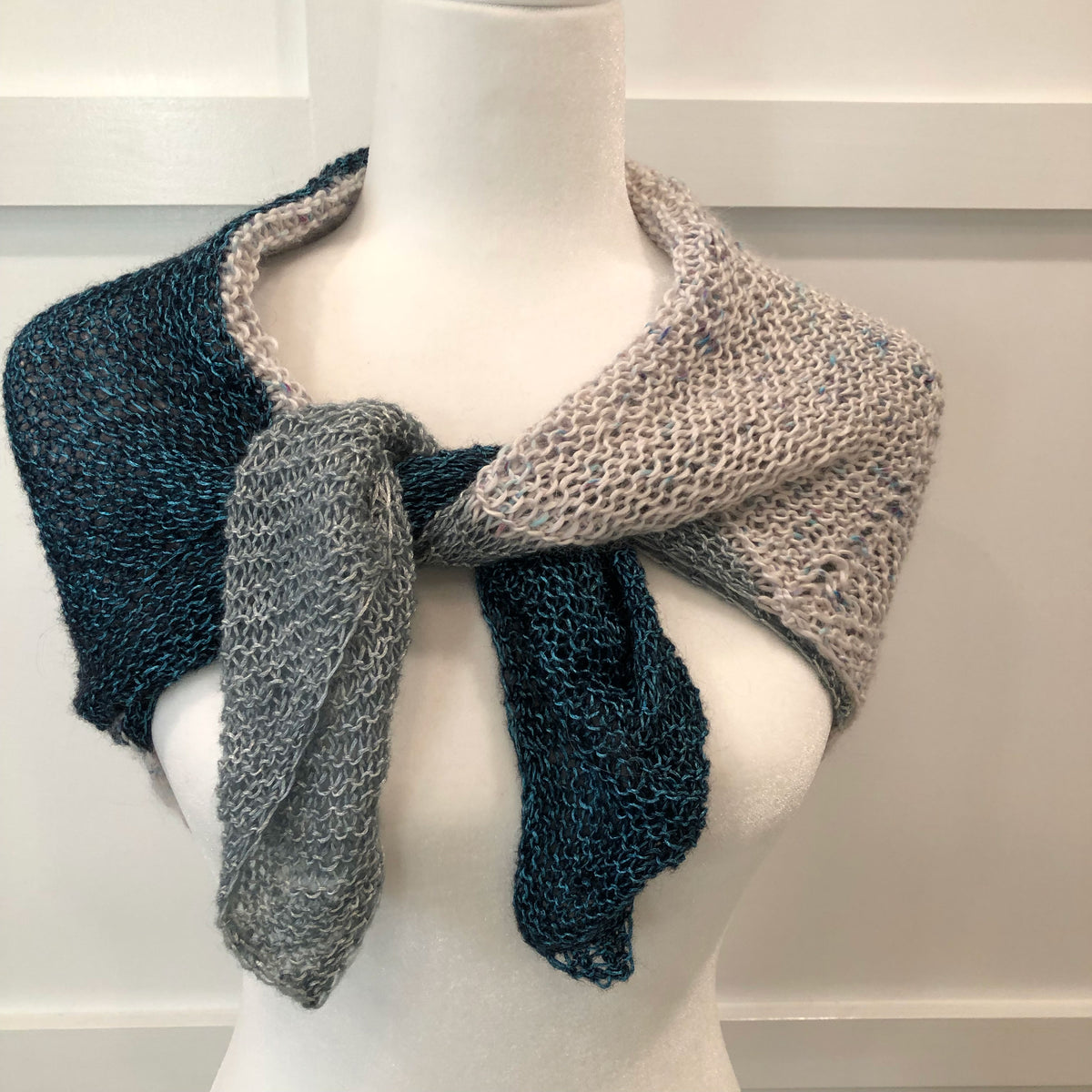 Modular KNITTING PATTERN: Shaded Square Scarf – KnitSwag