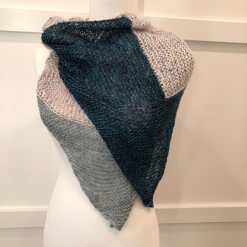 Modular KNITTING PATTERN: Shaded Square Scarf – KnitSwag